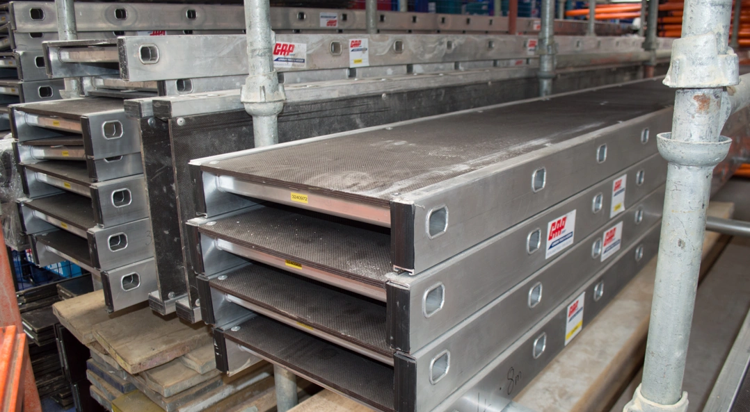 Wood & Aluminium Staging Boards - 4.8m | GAP Group