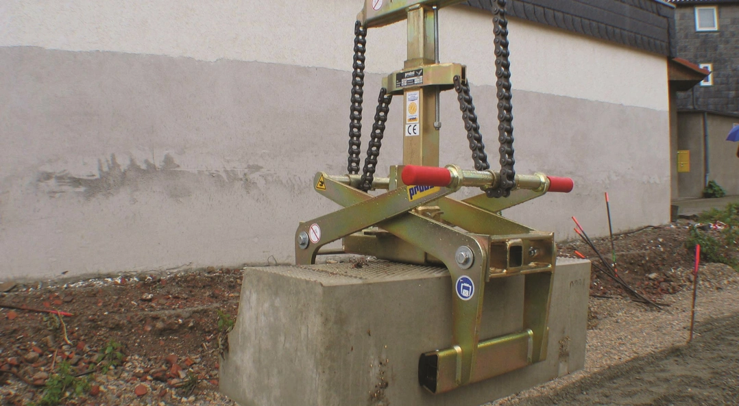 Concrete Step Grab 1,500kg | GAP Group