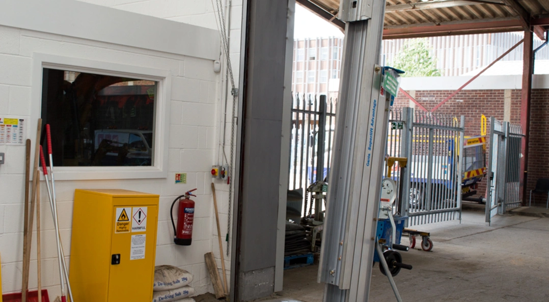 20ft Material Lift SLA | GAP Group