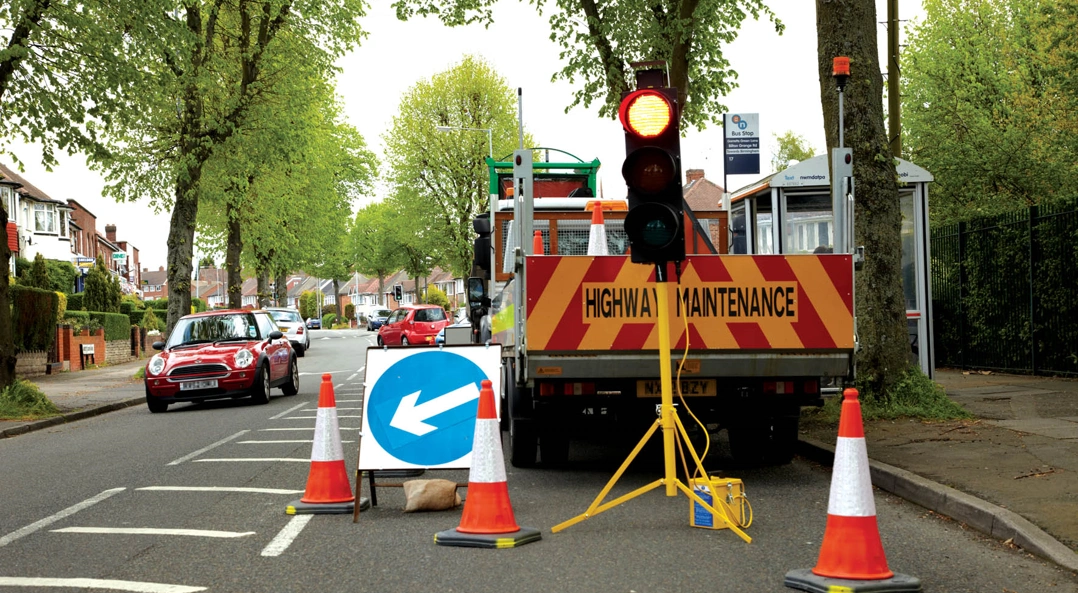 Tripod Traffic Lights - Traffic Light - Compact | GAP Group